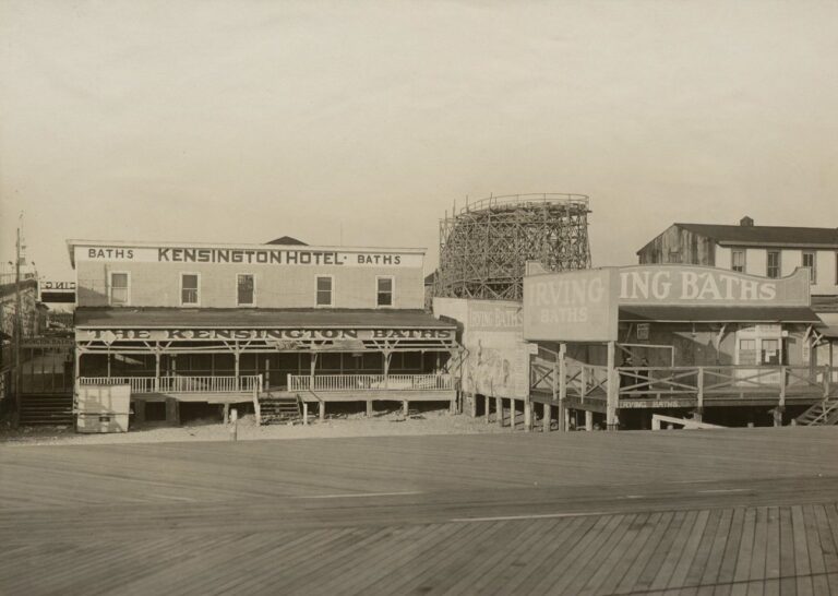 A Glimpse into Boardwalk Life of Coney Island in the 1920s through ...