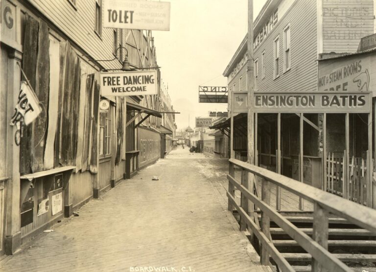 A Glimpse into Boardwalk Life of Coney Island in the 1920s through ...