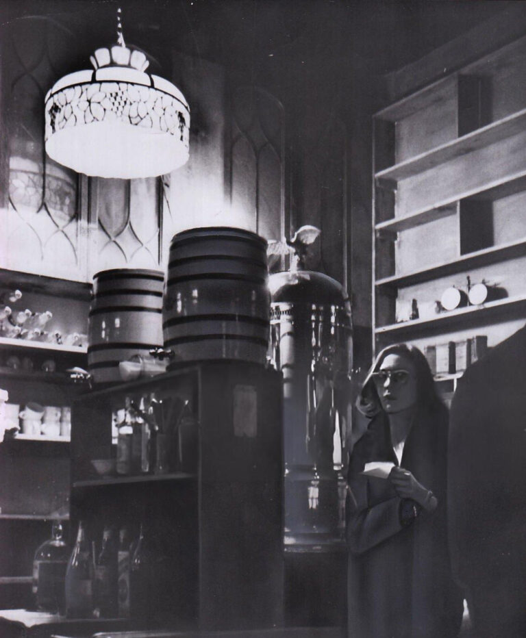 Exploring New York City's Coffee Shops from the 1900s to the 1990s