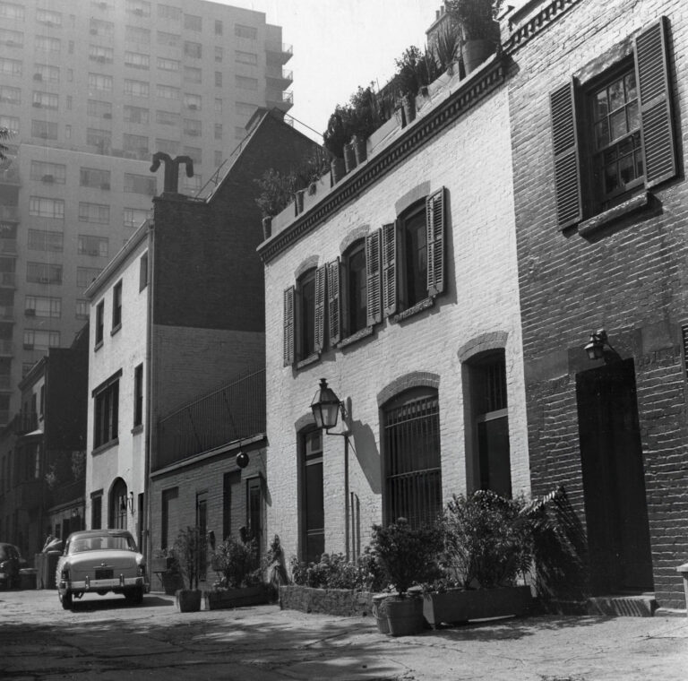 What Greenwich Village looked like in the 1950s through these ...