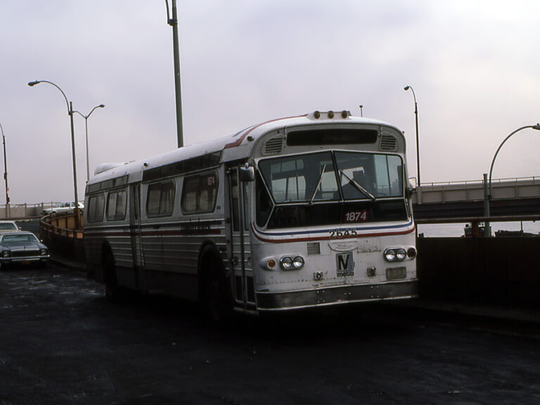 A Photographic Ride Through Staten Island's Buses from the Past