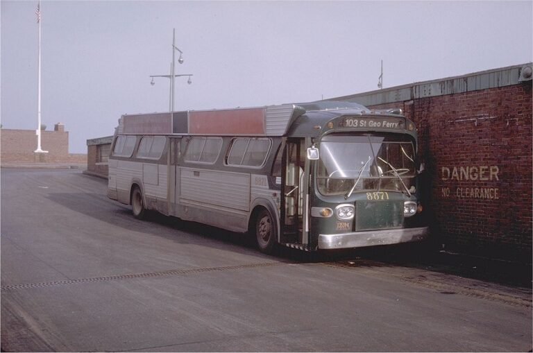 A Photographic Ride Through Staten Island's Buses from the Past