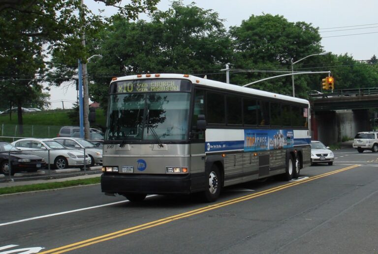 A Photographic Ride Through Staten Island's Buses from the Past