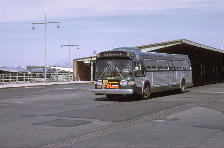 A Photographic Ride Through Staten Island's Buses from the Past