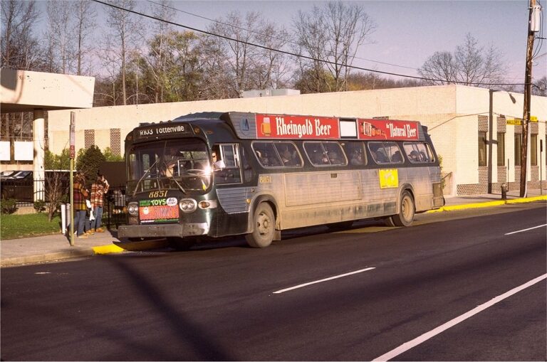 A Photographic Ride Through Staten Island's Buses from the Past