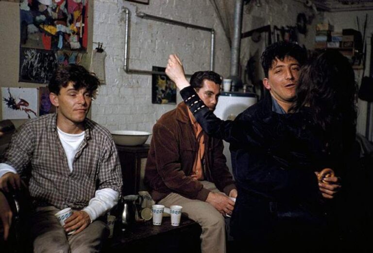 Inside the Raw, Rebellious World of Beatniks in 1950s and 1960s New ...