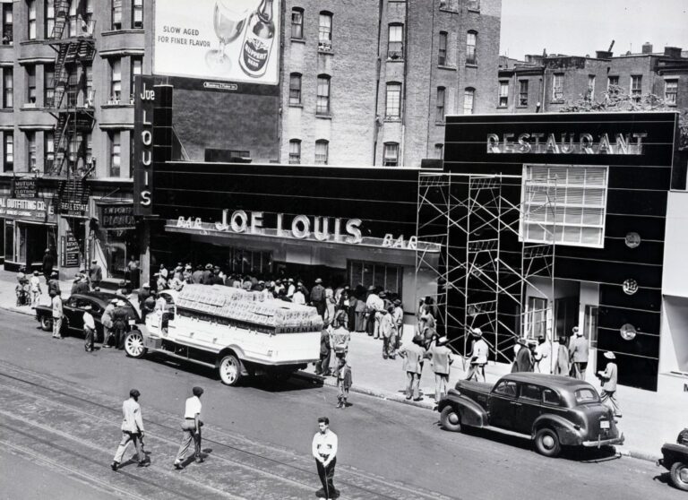 What Harlem looked like in the 1940s through these Fascinating ...