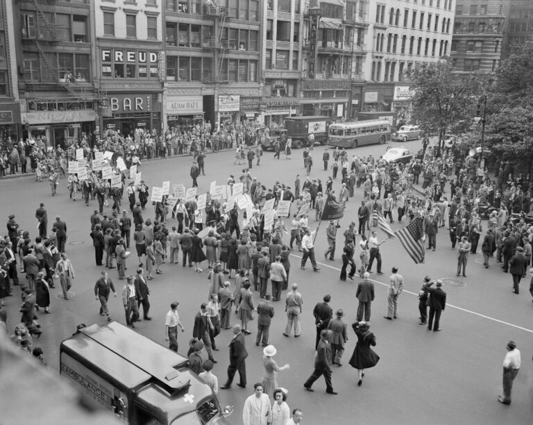 Brooklyn Navy Yard to Times Square: Daily Life in New York City During WWII
