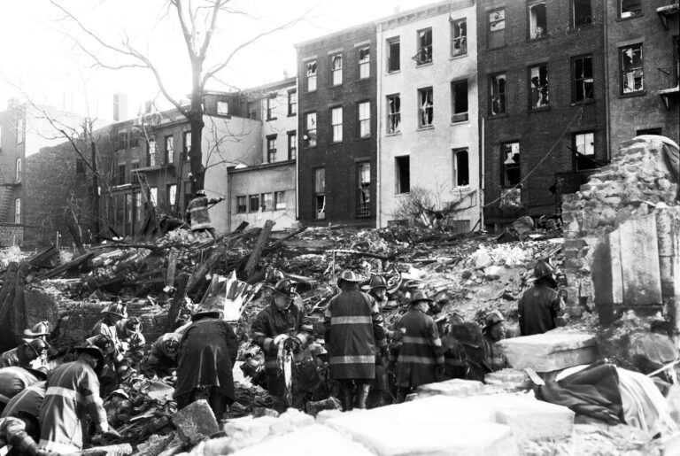 134 Dead in New York City: The Story and Photos of December 16, 1960 ...
