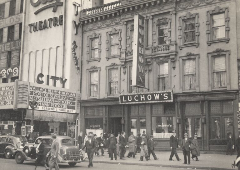 Dining Through the Depression: Manhattan Restaurants in the 1930s