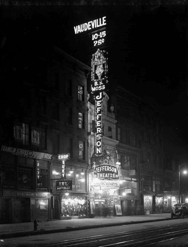 A Photographic Look at New York City Theaters in the Early 1900s