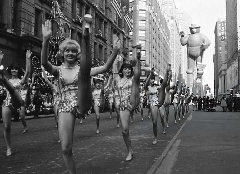 These Fabulous Vintage Photos Show the Macy's Thanksgiving Day Parade's ...