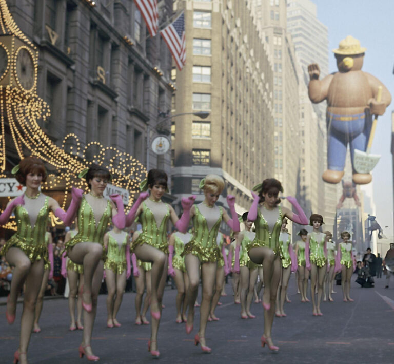 These Fabulous Vintage Photos Show the Macy's Thanksgiving Day Parade's ...
