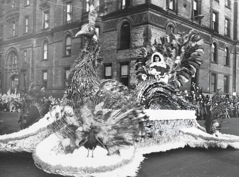 These Fabulous Vintage Photos Show the Macy's Thanksgiving Day Parade's ...