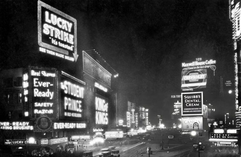 A Photographic Tour of Times Square in the 1920s