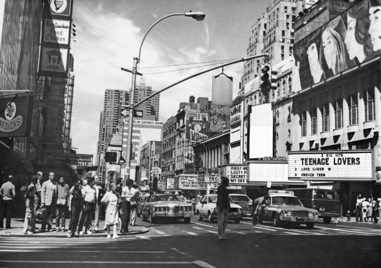 Times Square in the 1980s: The Gritty Era Before the Transformation